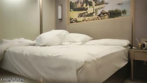 【小马寻花】网约极品白裙外围小姐姐，大长腿高跟鞋抬腿揉穴，埋头口交镜头前猛操，娇喘呻吟连连 学生妹 酒店真实偷拍 Eporner