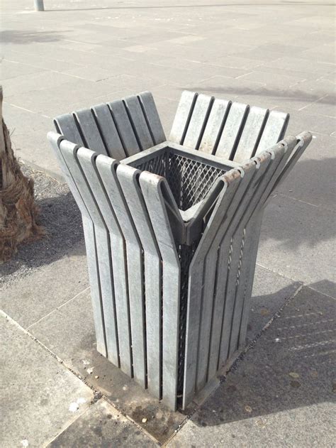 Modern Trash Can Design