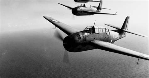 [기억할 오늘] 잔해조차 못 찾은 전투기들