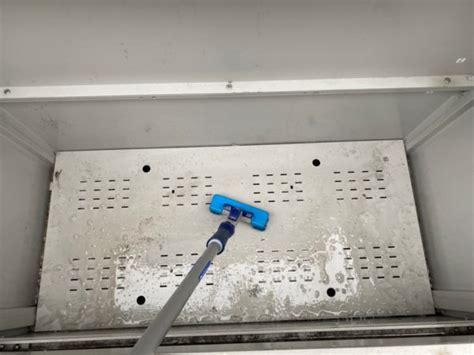 中央区にてマンション定期清掃（床・階段・ゴミ置き場洗浄）｜江東区でマンション清掃ならaysクリーンサービス