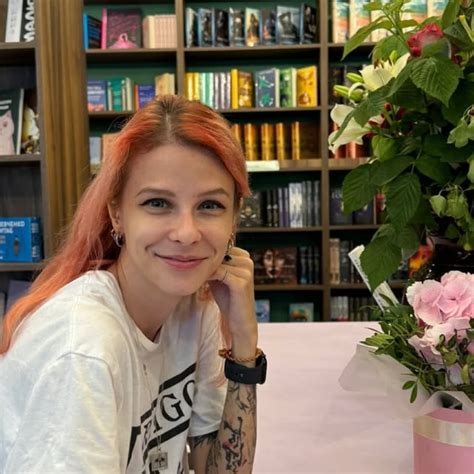 Анна| про книги 📖 (@anna_aboutbook) • Threads, Say more