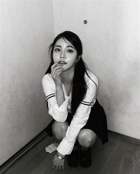 브브걸 유정 촬스의 이슈와 유머