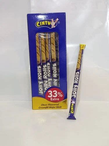 Rectangle Cintu Strawberry Flavour Soft Layered Cake For Bakery