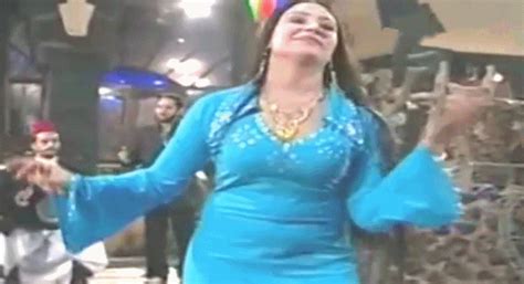 حميد الفراتي،بنت الكلية،غنوة،الشقراء سالي،ورود العراقية،قناة الذهبية