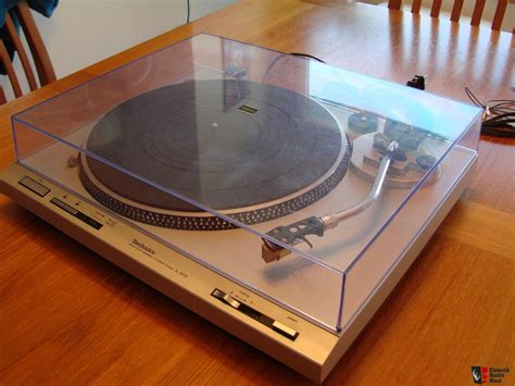 Technics SL D202 Direct Drive Turntable Photo 1343576 Canuck Audio Mart