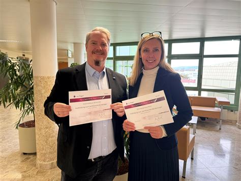 Ausbildung Pflege Und Betreuungszentrum Zwettl Feiert Mitarbeiter