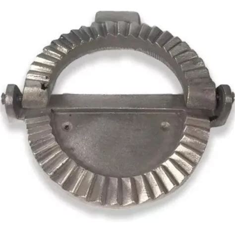 Cierra Empanadas Fundimax Simple Fundicion Aluminio 12 Cm Plateado