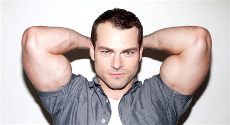 Who Is Shawn Roberts 7 Facts About The Sam Actor On Heartland