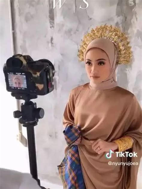 7 Prewedding Wafda Saifan Dan Kekasih Yang Seorang Dokter Ini Curi Perhatian Hot