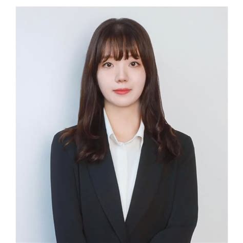 김소정 Ssj S2 • Threads Say More