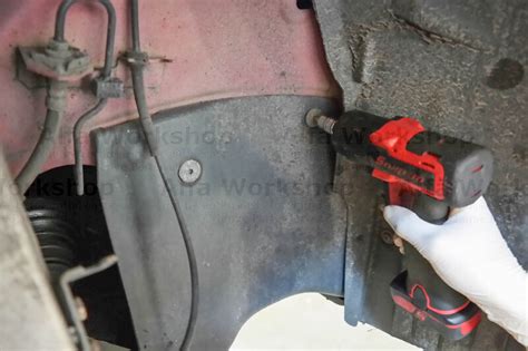 Removing The Front Sub Frame From An Alfa 159 Brera 4x2