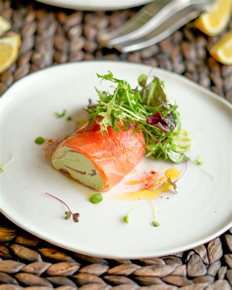 Smoked Salmon And Avocado Roulade Fast Ed