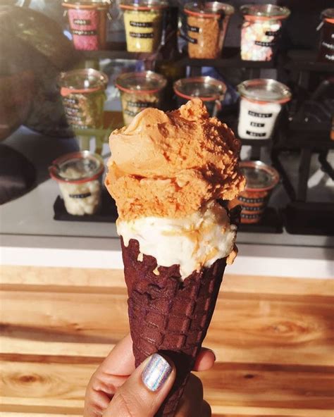 Thai Tea And Sticky Rice Mango With Ube Cone 🍦so Good 😵 The Hype Is