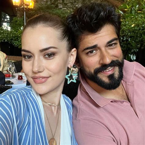 Бурак Озчивит с семьей планируют переезд из за землетрясений в Турции Thegirl