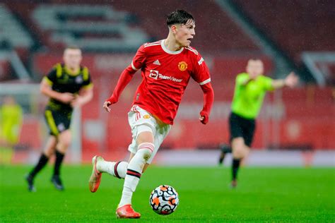 Його ілюзія гри з Мессі та ключовою роллю Машерано визначення неповнолітнього Гарначо у його