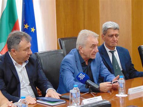 Росен Карадимов Индустриалните паркове в Шумен и Търговище ще задържат младите хора Nova