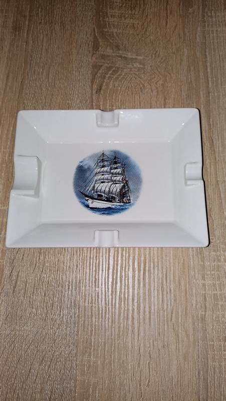 Пепельниця з кораблем кераміка — ціна 70 грн у каталозі Аксесуари Купити товари для дому та