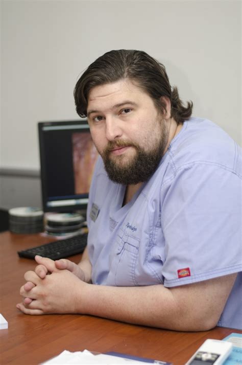 ილია გოცაძე ქირურგი მიღებაზე ჩაწერა