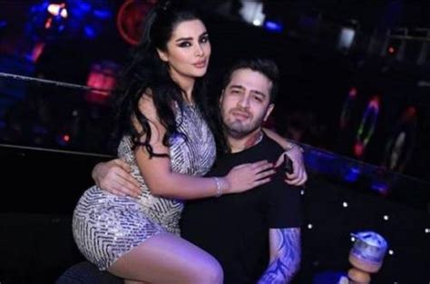 بیوگرافی دنیا جهانبخت عکس های برهنه دنیا جهانبخت 18