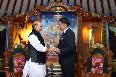 Ерөнхийлөгч У Хүрэлсүх БНЭУ ын Батлан хамгаалахын сайдыг хүлээн авч уулзлаа