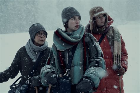 Perfect Stranger Movie Cast 60 Photos Moonagedaydream Film