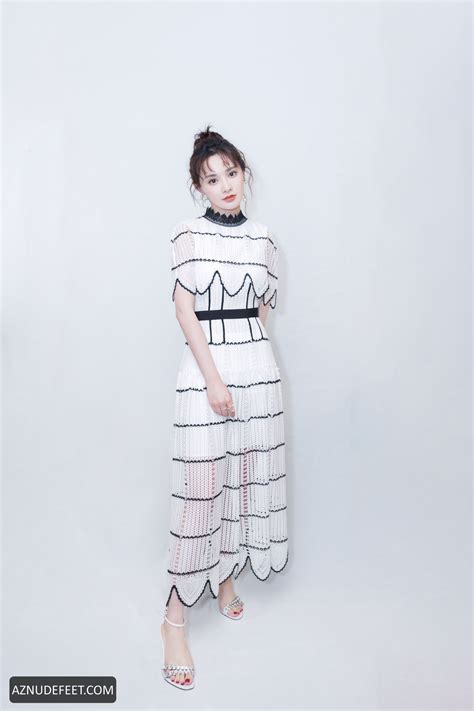 Peng Xiao Ran Feet Aznudefeet