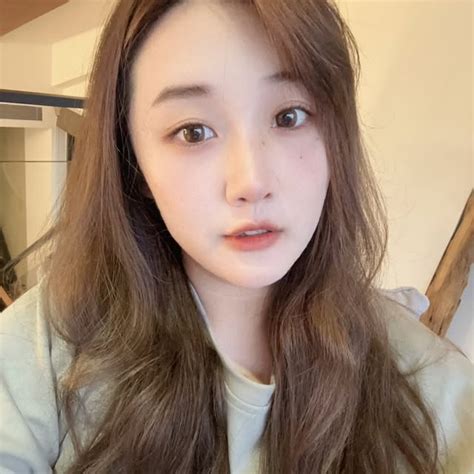 晞晞 Queena01017 • Threads Say More