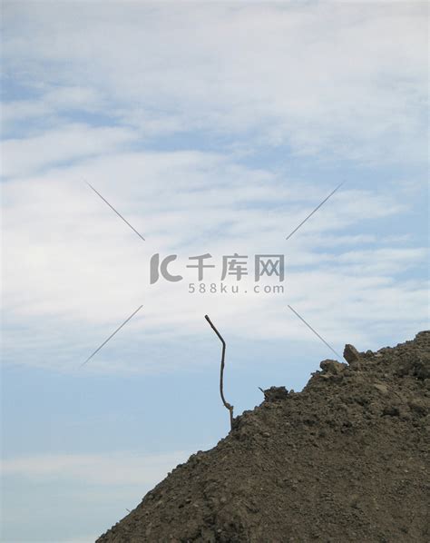 土堆高清摄影大图 千库网