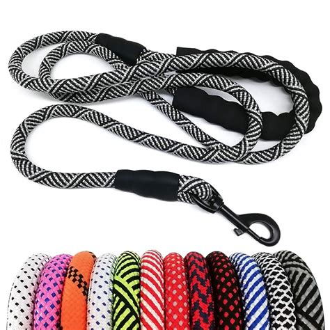 12 Best Rope Leashes For Dogs