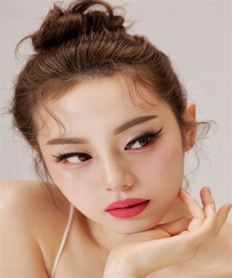 [한예슬릴스립] 울트라 스테이 온 립 컬러링 메트로핑크 에이블리