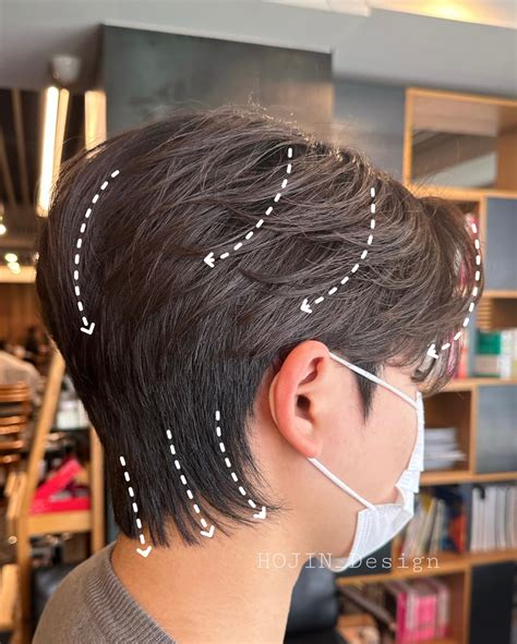 이호진세미리프컷리프컷쉐도우펌히피펌 안녕하세요 호진입니다🫡 시그니쳐세미리프컷 자연스러운 흐름감 ️ 시스루하게