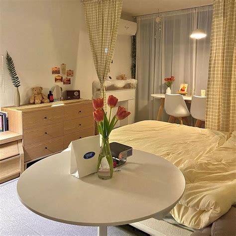 오늘의집 자취방 On Instagram 확장한 베란다에 커튼을 달아 홈카페존을 만들었어요☕️ 🏠 10평 방 오늘의집자취방내방 인테리어 Root Room