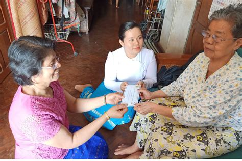 ဒဂုံမြို့နယ်၌ အသက် ၈၅ နှစ်အထက် ဘိုးဘွားများအား လူမှုရေးပင်စင် အိမ်တိုင