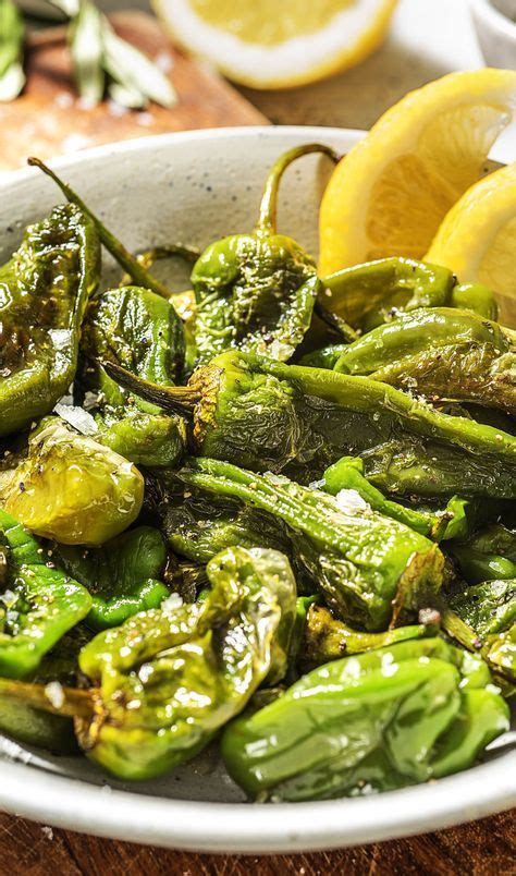 Perfekt für Deinen Feierabend Tapas HelloFresh Blog Tapas recipes Tapas Stuffed peppers