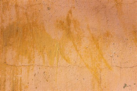 오래 된 더러운 그런 지 금이 빈티지 밝은 노란색 콘크리트와 시멘트 금형은 풍 화 페인트와 스크래치와 벽 이나 바닥 배경 질감 0명에 대한 스톡 사진 및 기타 이미지