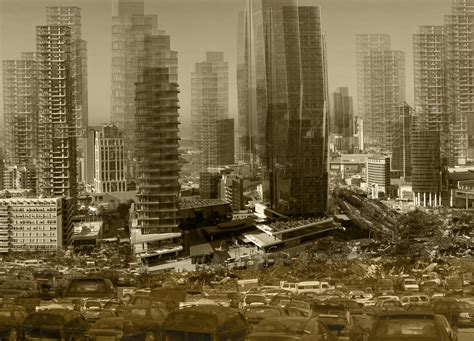 Distopian Analysis Architect To Be