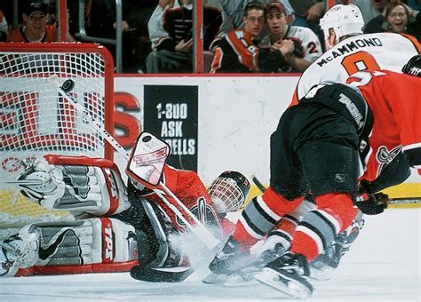 Buffalo Sabres Goalie Dominik Hasek Makes A Stick Si Photo Blog