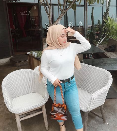 Jasa Pijat Panggilan Cipayung Jakarta Timur Jam