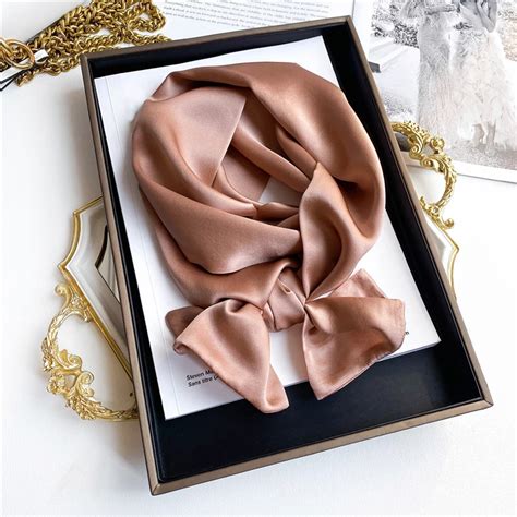 100 실크 스키니 넥 스카프 Hairband 여성 솔리드 풀 라우드 소프트 고품질 Neckerchief Office 레이디 넥타이 리본 모자를 쓰고 있죠여성용 스카프