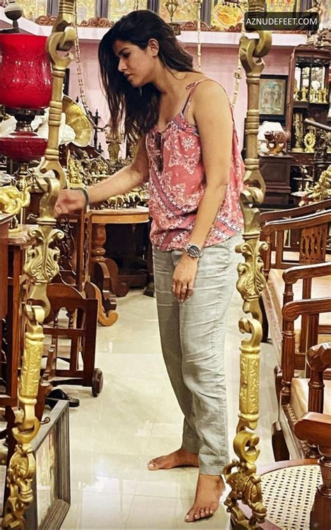 Amrutha Suresh Feet Aznudefeet