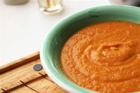 Smoked Parsnip And Caramelised Carrot Soup Strictly Seasonal Glow Steady