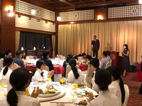 日本台灣交流協會 【橘高校來台日記day 1】 橘高校師生在台灣的第一頓晚餐就在圓山大飯店享用啦！