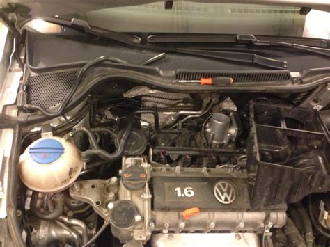 Замена трубки и Блока Дроссельной Заслонки (БДЗ) — Volkswagen Polo ...