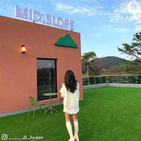 전주에서 뭐 하지 현재 가오픈 중인 남원 신상카페 🍂 미드슬로프 🍁 뷰맛집 대형카페로 Facebook