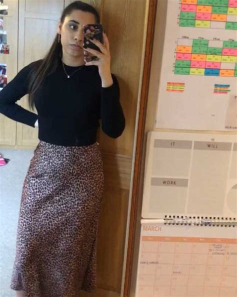 Imogen Thompson Imogenthompson Photos And Outfits On 21 Buttons