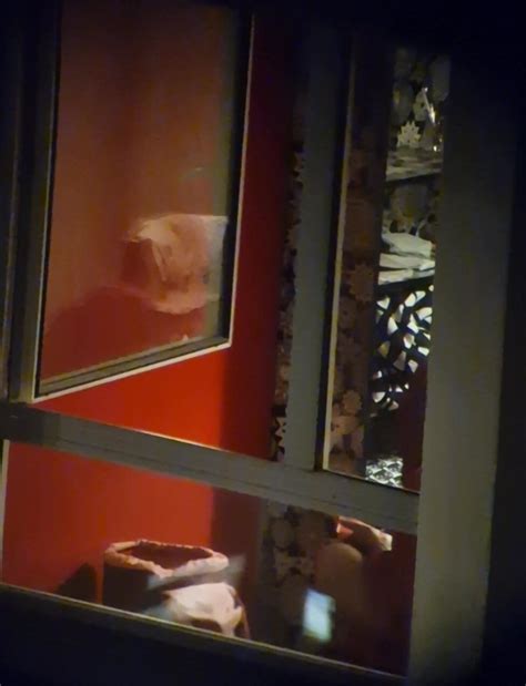 WINDOW OF AN AIRBNB V ThisVid Com