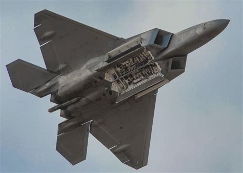 F 22 Raptor Facts 30 Things To Know Military Machine