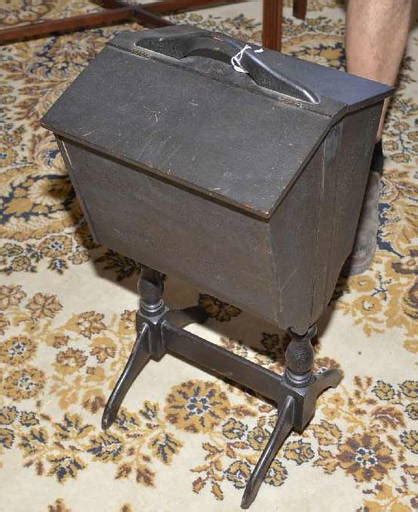 Martha Washington Style Sewing Box W Contents Sep 14 2013 Macon Brothers Auctioneers In Wa