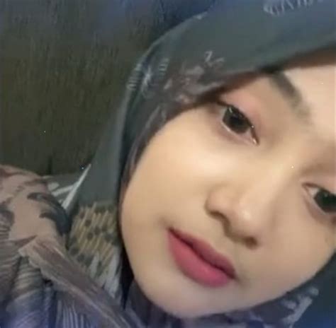 Chindo Di Rekam Pake Handuk Putih Mangoliveapkmod Medium