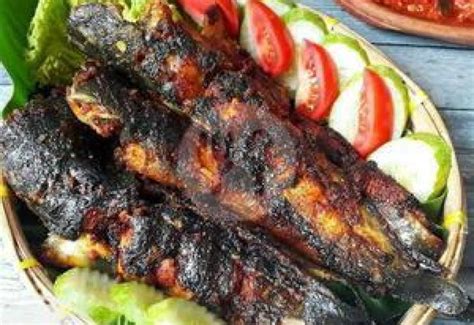22 Rumah Makan Lele Bakar Sambel Favorit